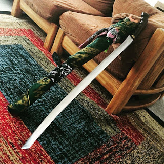 Carrying a Sword on Your Back - FightWrite